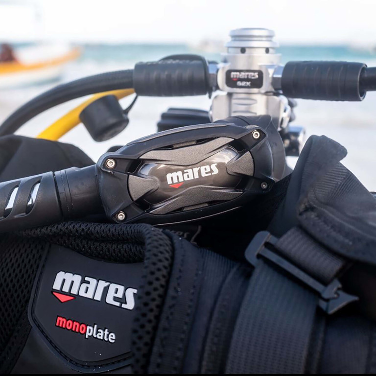 Buy Mares SXS 62X INT Regulator online at Marine-Deals.com.au